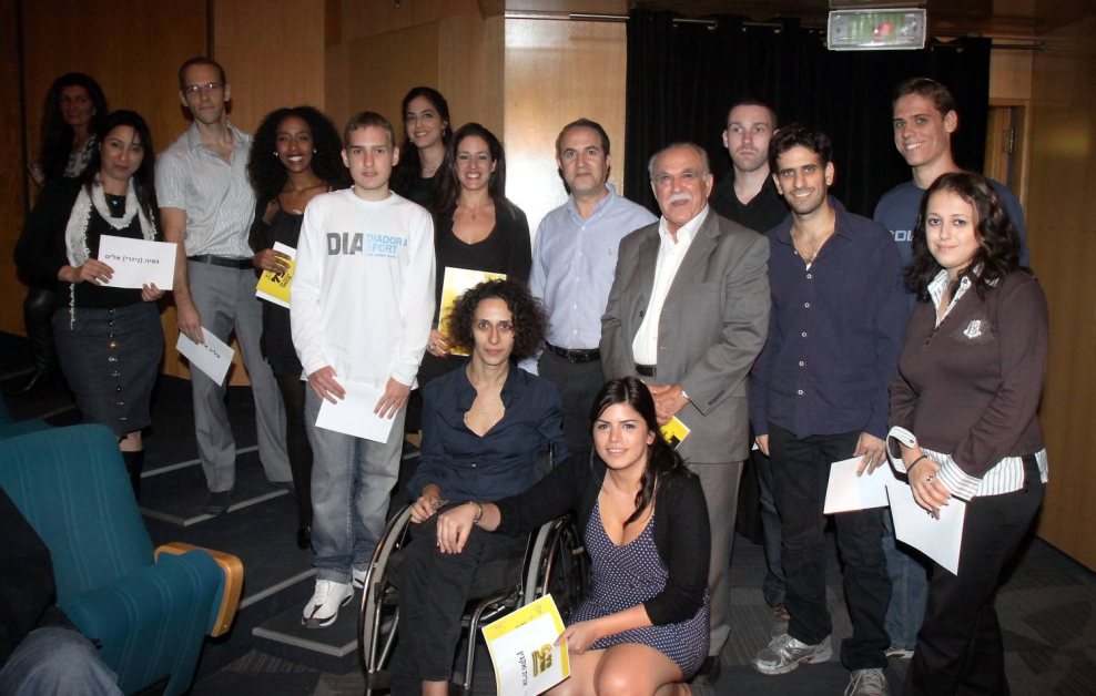 15/55 - השבוע נפתחת ההרשמה לתחרות פרסי אשדוד לאמנים ויוצרים צעירים ...